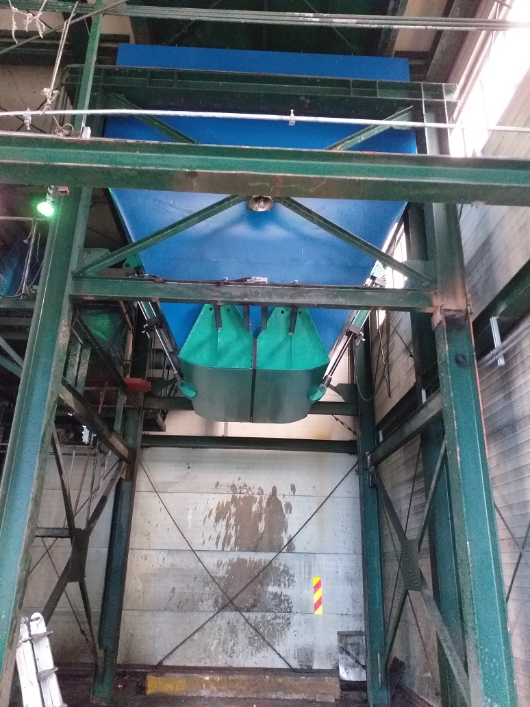 Sludge Cake Hopper - Curlytop.co.,ltd